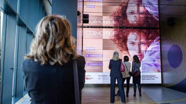 From Bologna Airport to city centre in 7 minutes | Marconi Express ...